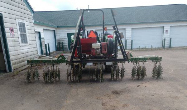 Designing a better system for broadcast interseeding - Cover Crops