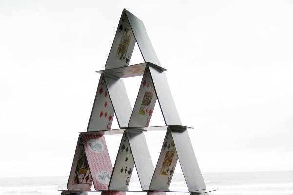 Science ideas for young children: Stacking cards - MSU Extension