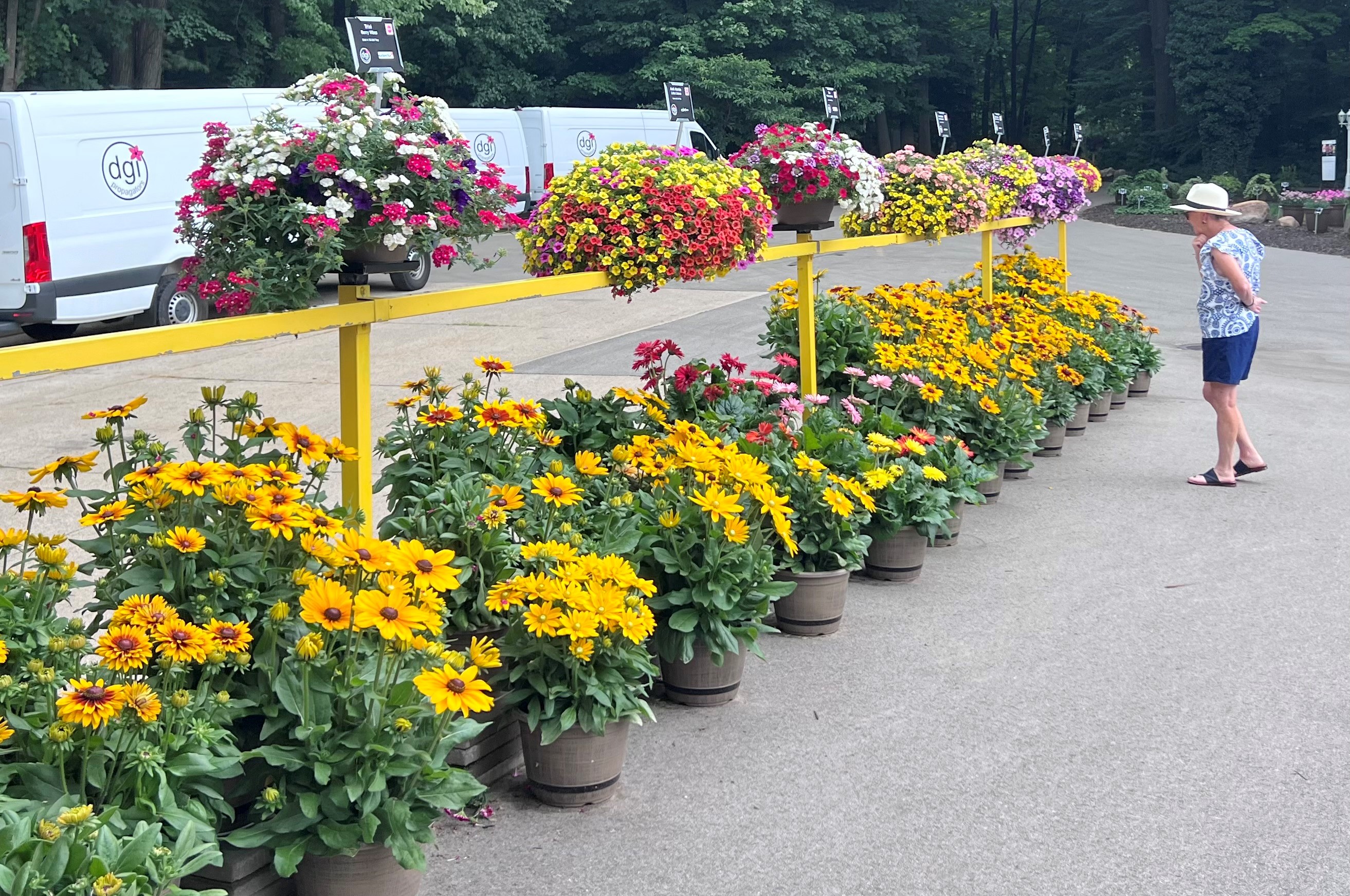 DGI Propagators - Michigan Garden Plant Tour